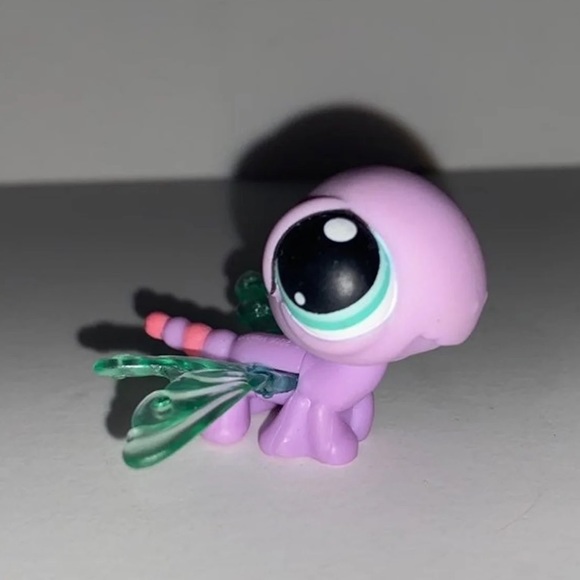 Littlest Pet Shop | Toys | Littlest Pet Shop Dragon Fly Figure | Poshmark